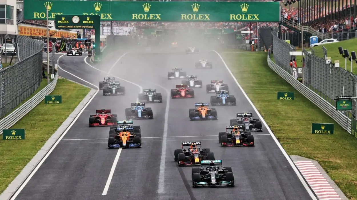 Hungaroring Seating Guide: Best F1 Seats for Shade, Views & Budget