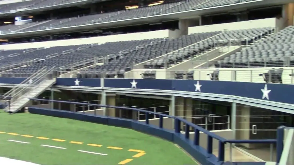 Best seats at the AT&T Stadium for Dallas Cowboys and concerts