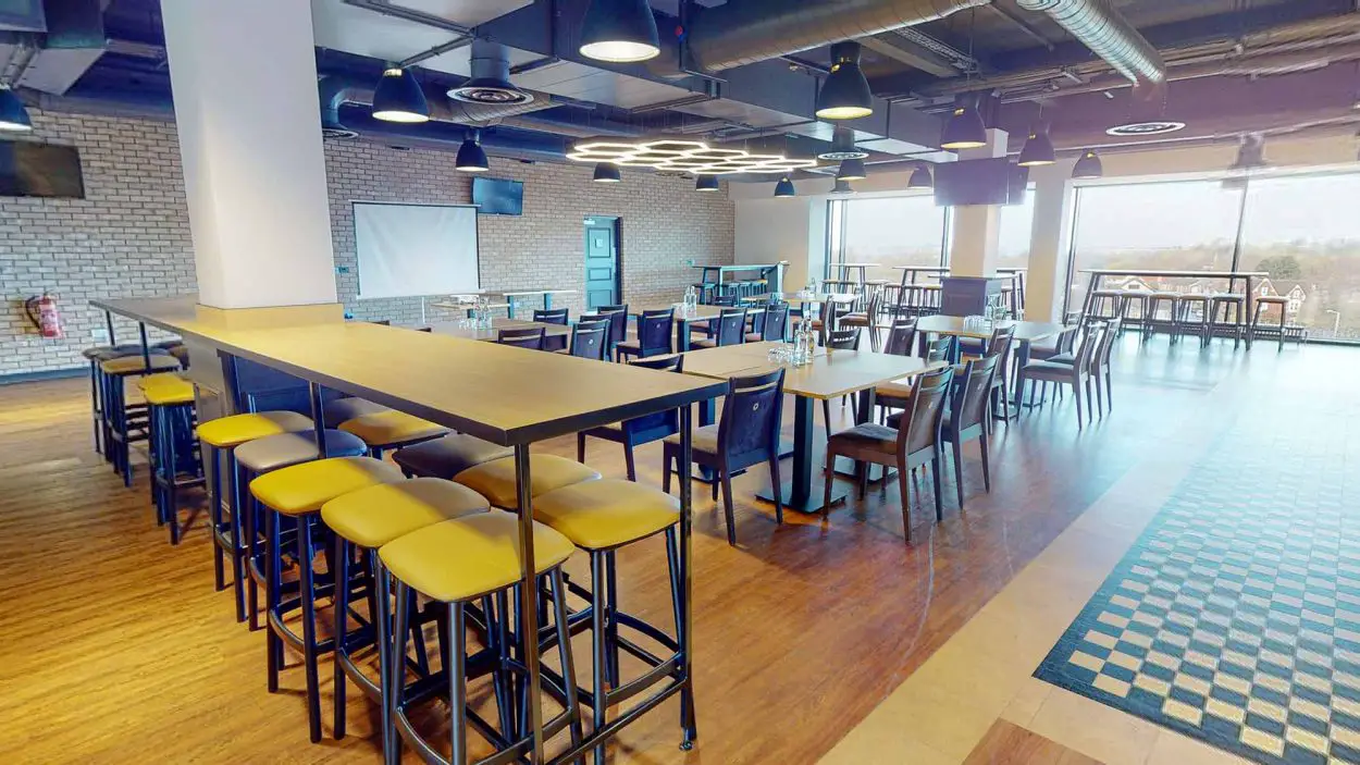 Best seats at Wolverhampton Wanderers Molineux Stadium [Full guide]