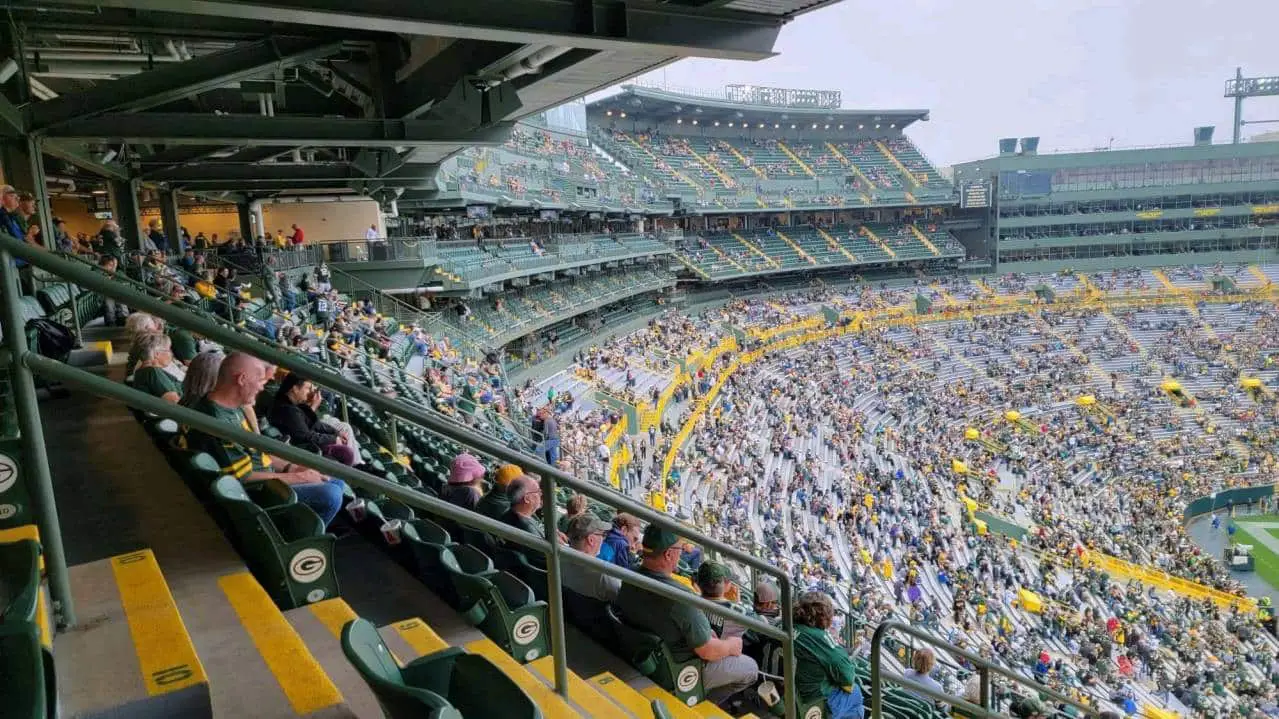 Best seats at Lambeau Field for Green Bay Packers Games & Concerts