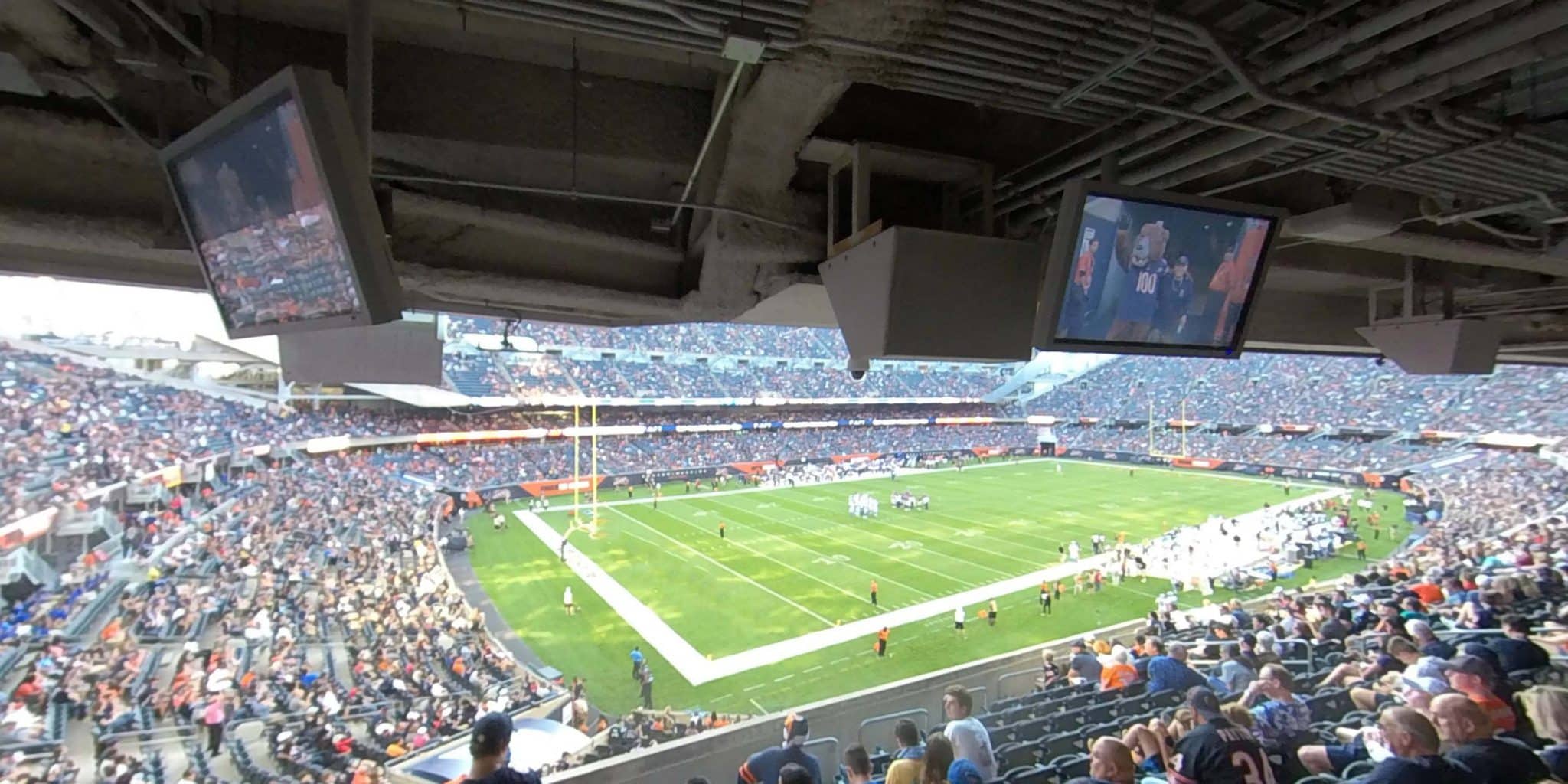 Best seats at Soldier Field Stadium for Bears games and concerts