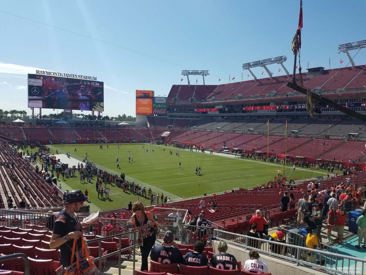 Best seats at the Raymond James Stadium for sports and concerts