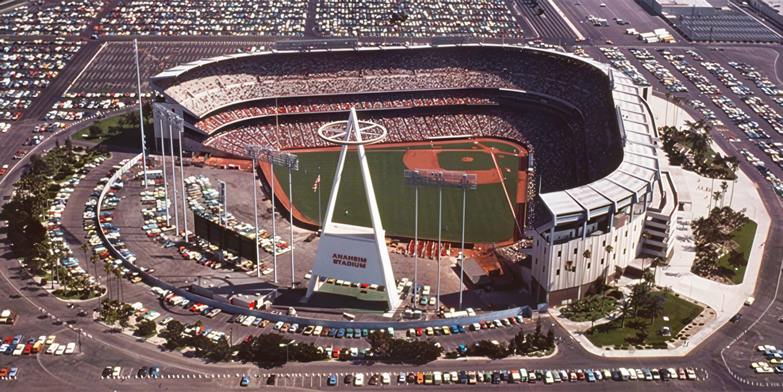Best seats at the Angel Stadium for Baseball and Concerts