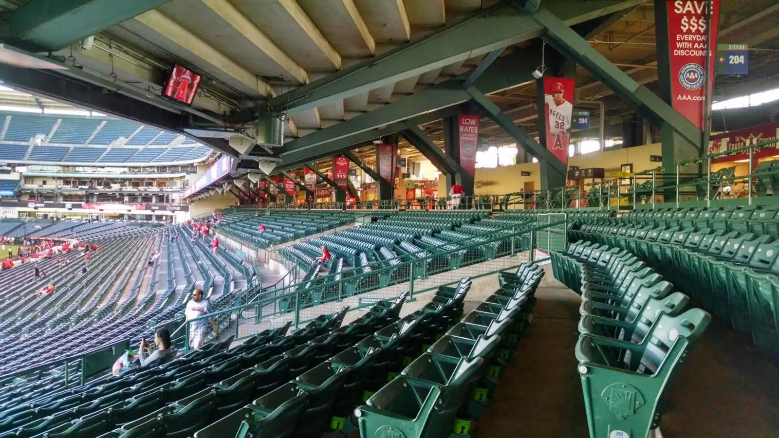 Best seats at the Angel Stadium for Baseball and Concerts